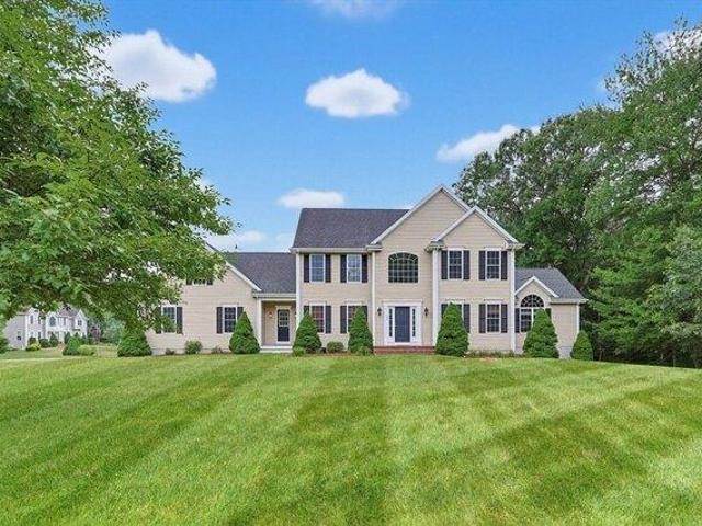 4 bedroom, North Attleboro MA 02760 104603971
