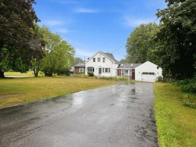 4 bedroom, North Attleboro MA 02760 104789061