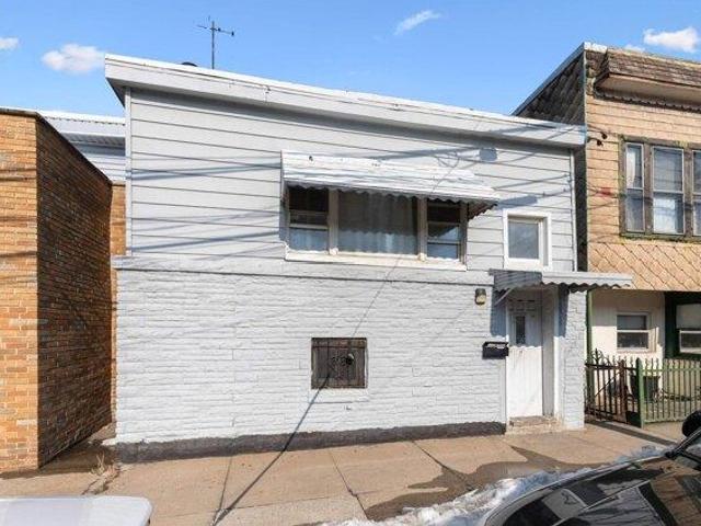 4 bedroom, North Bergen NJ 07047 102475144