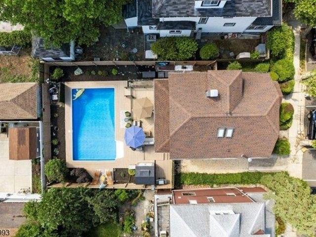 4 bedroom, North Bergen NJ 07047 104189201