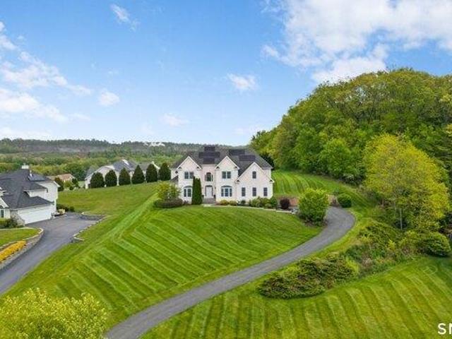 4 bedroom, North Branford CT 06471 105160316