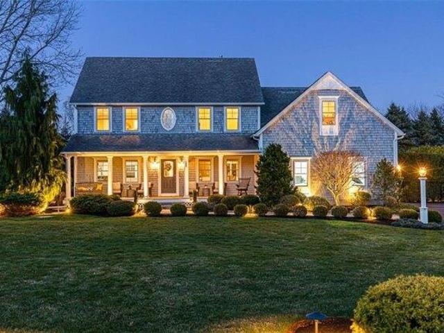 4 bedroom, North Kingstown RI 02852 LS102120054