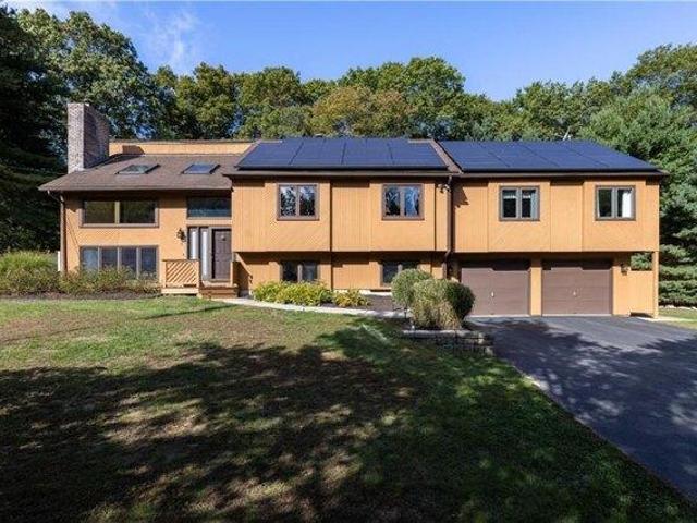 4 bedroom, North Kingstown RI 02852 102410811
