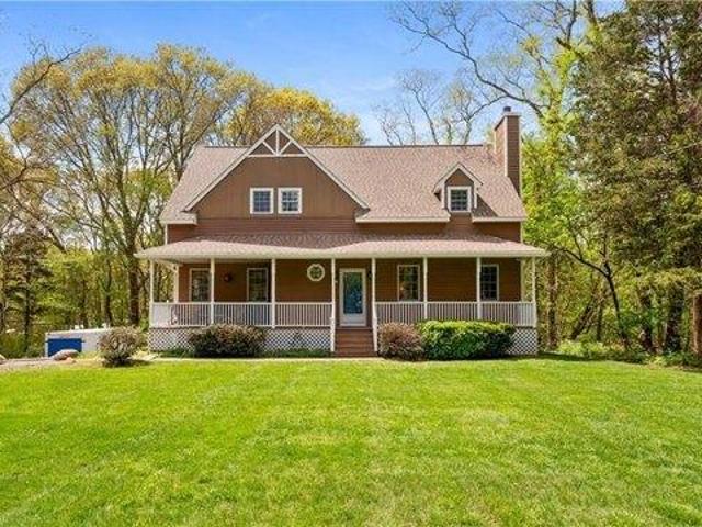 4 bedroom, North Kingstown RI 02852 103074601