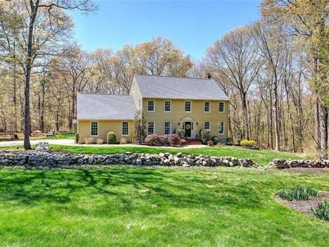 4 bedroom, North Kingstown RI 02874 102372239