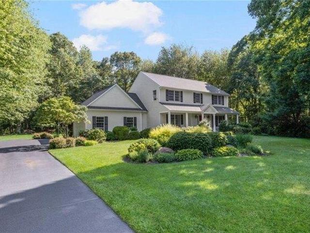 4 bedroom, North Kingstown RI 02874 104758062