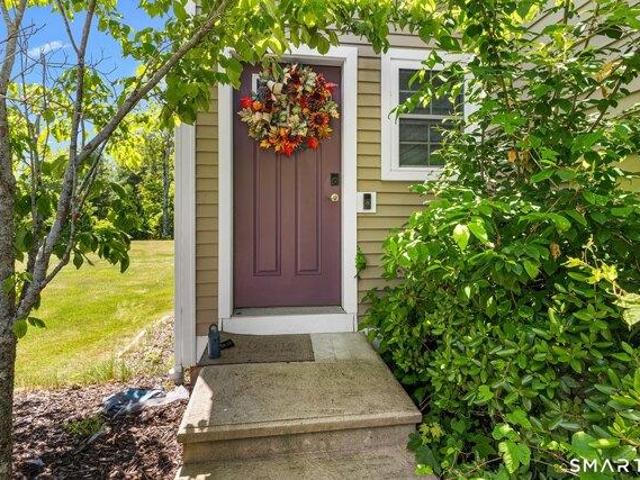 4 bedroom, North Haven CT 06473 105144495