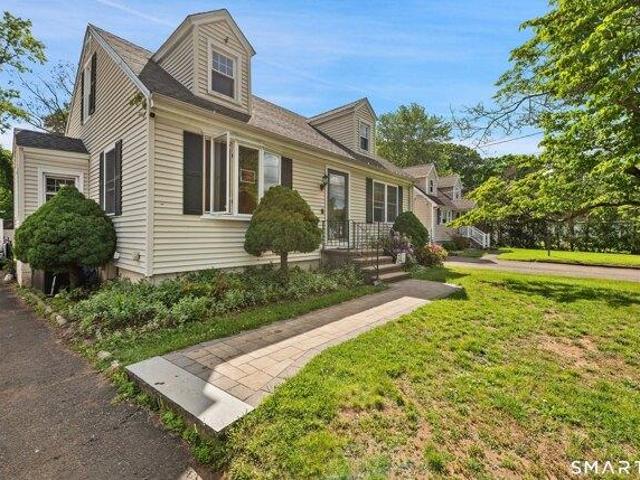 4 bedroom, North Haven CT 06473 105160734