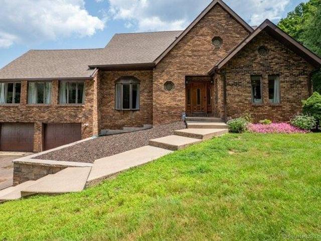 4 bedroom, North Haven CT 06473 102586197
