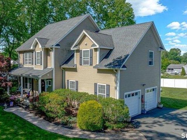 4 bedroom, North Haven CT 06473 103073648