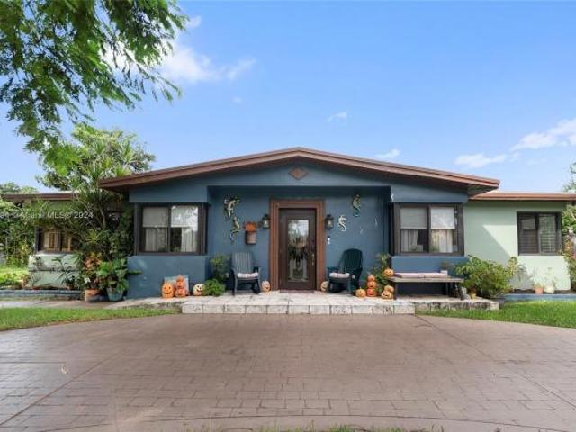 4 bedroom, North Miami Beach Fl FL 33162 88508058