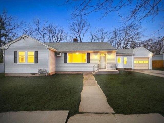 4 bedroom, North Smithfield RI 02896 LS103075198