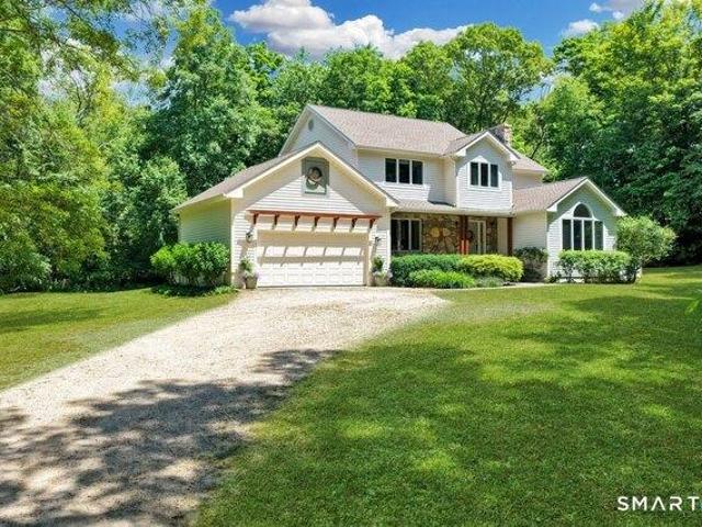 4 bedroom, North Stonington CT 06359 104851862