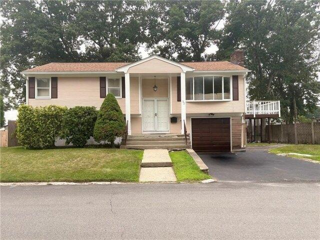 4 bedroom, North Providence RI 02911 104411206