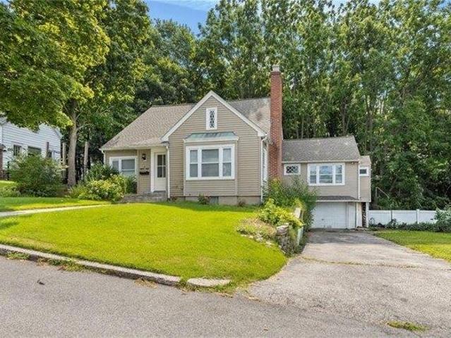 4 bedroom, North Providence RI 02911 105158112