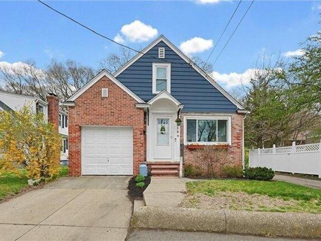 4 bedroom, North Providence RI 02911 LS102559962