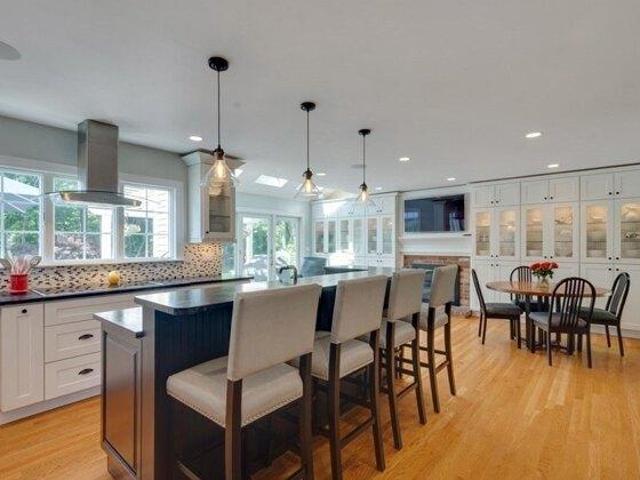 4 bedroom, North Reading MA 01864 104853074