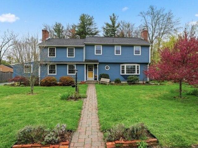 4 bedroom, Northampton MA 01060 102592305