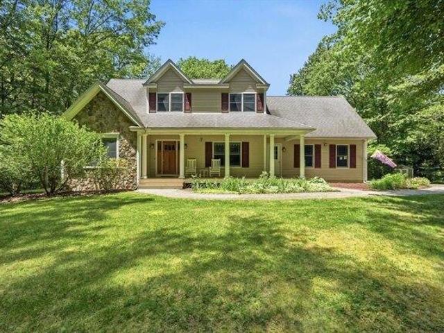 4 bedroom, Northampton MA 01062 104477824