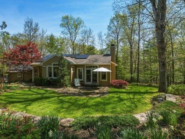 4 bedroom, Northampton MA 01062 LS102411835