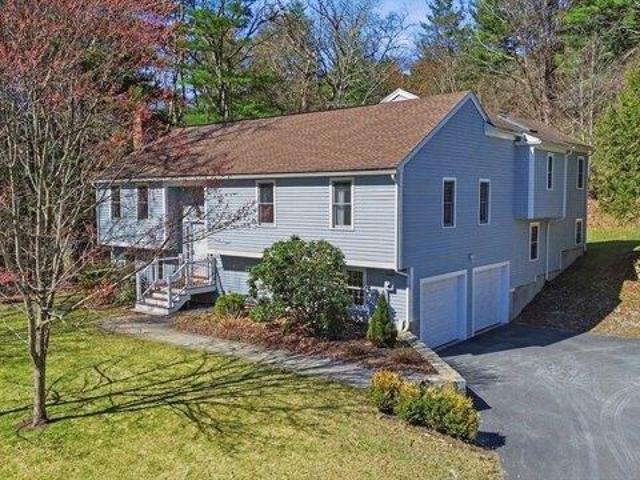 4 bedroom, Northborough MA 01532 102370025