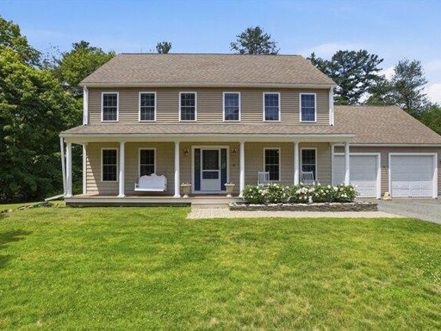 4 bedroom, Northborough MA 01532 103931381