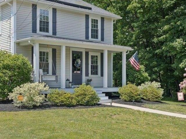 4 bedroom, Northborough MA 01532 104192967