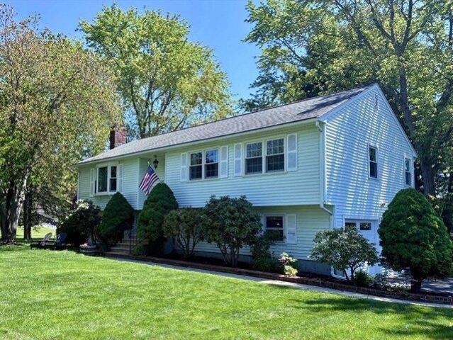 4 bedroom, Northborough MA 01532 104605956