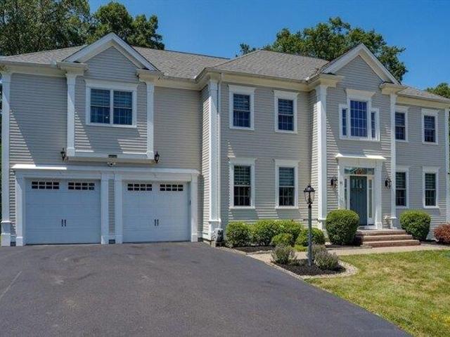 4 bedroom, Northborough MA 01532 104833653