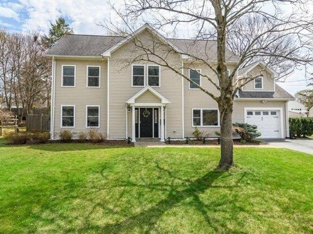 4 bedroom, Natick MA 01760 102586681