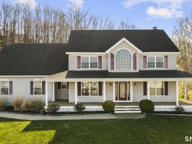 4 bedroom, Naugatuck CT 06770 102479220