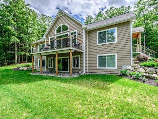 4 bedroom, Naples ME 04055 104236885