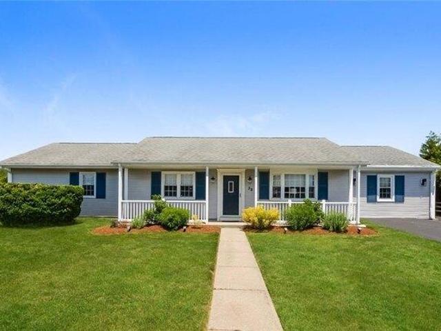 4 bedroom, Narragansett RI 02882 102158284