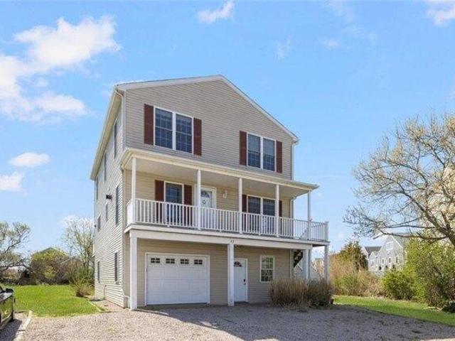 4 bedroom, Narragansett RI 02882 104192916