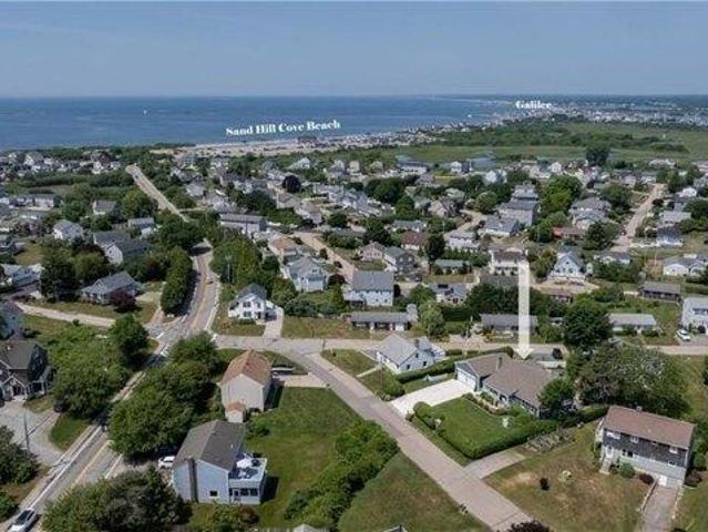 4 bedroom, Narragansett RI 02882 104407035
