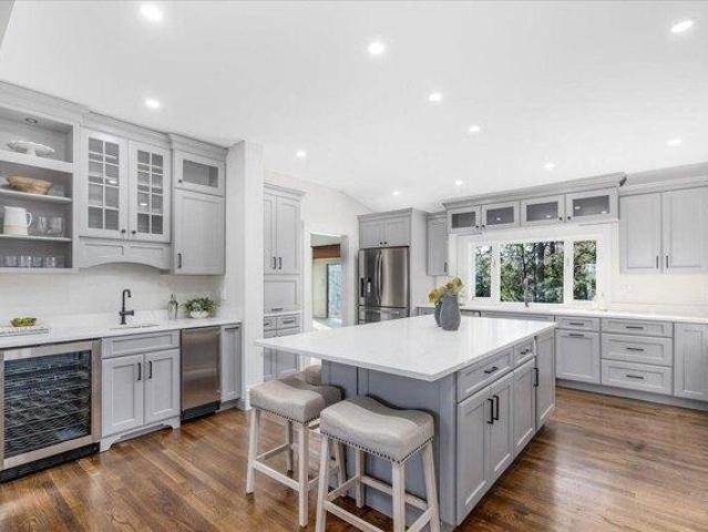 4 bedroom, Nashua NH 03064 LS89150740