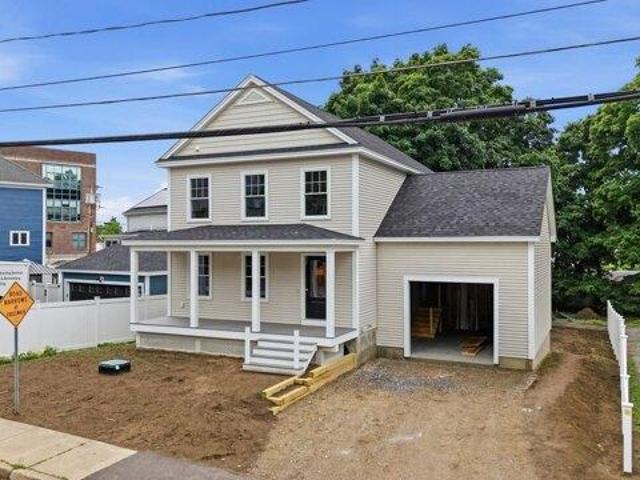 4 bedroom, Nashua NH 03064 103807326