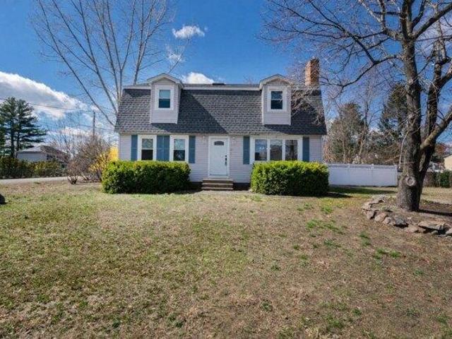 4 bedroom, Nashua NH 03060 102343988