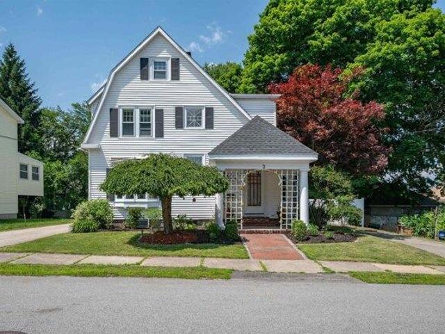 4 bedroom, Nashua NH 03060 104606588