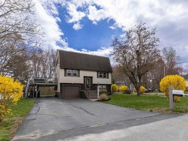 4 bedroom, Nashua NH 03062 102594406