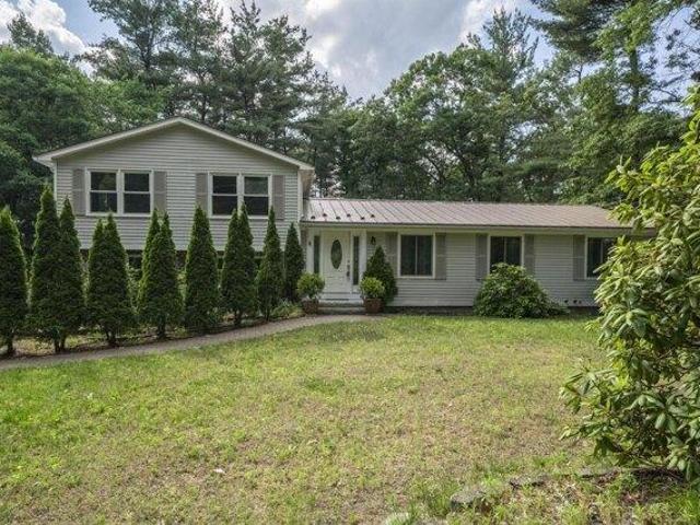 4 bedroom, Nashua NH 03062 103852902