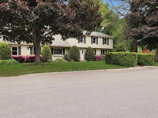 4 bedroom, Nashua NH 03062 104191026