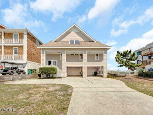 4 bedroom, NC NC 102520731