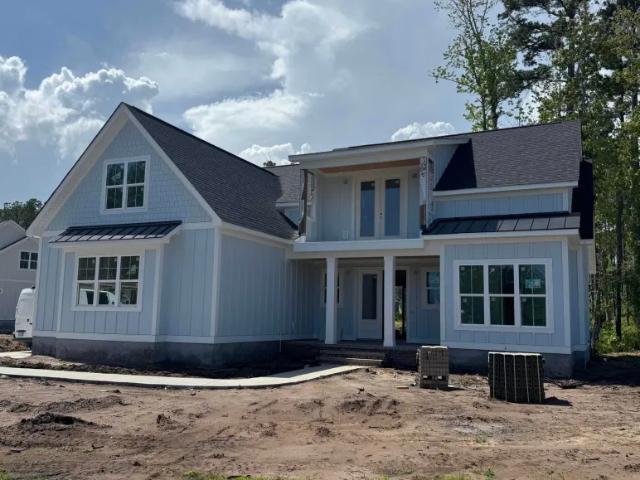 4 bedroom, NC NC 102715743