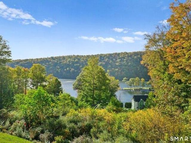 4 bedroom, New Milford CT 06776 104539965
