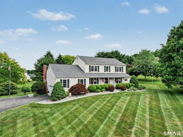 4 bedroom, New Milford CT 06776 104569193