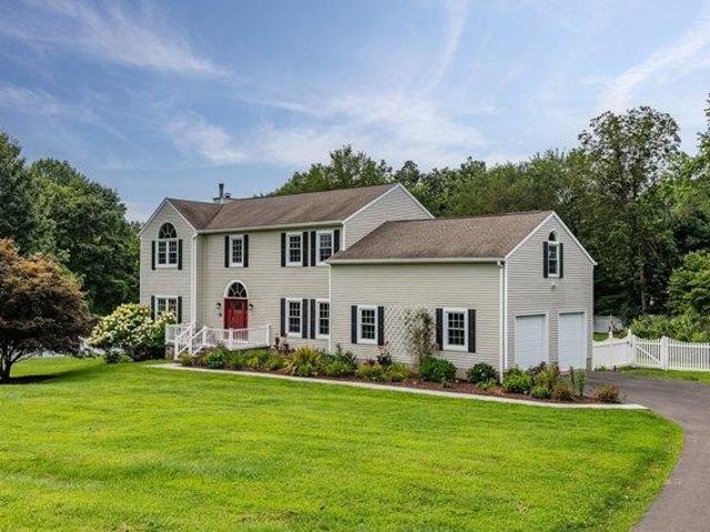 4 bedroom, New Milford CT 06776 104571098