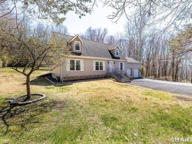 4 bedroom, New Milford CT 06776 102560889