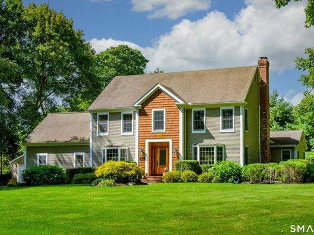 4 bedroom, New Milford CT 06776 103100533