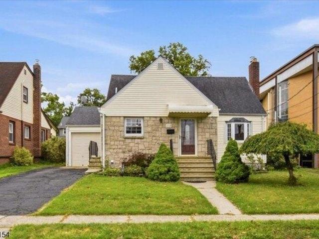 4 bedroom, New Milford NJ 07646 104851551